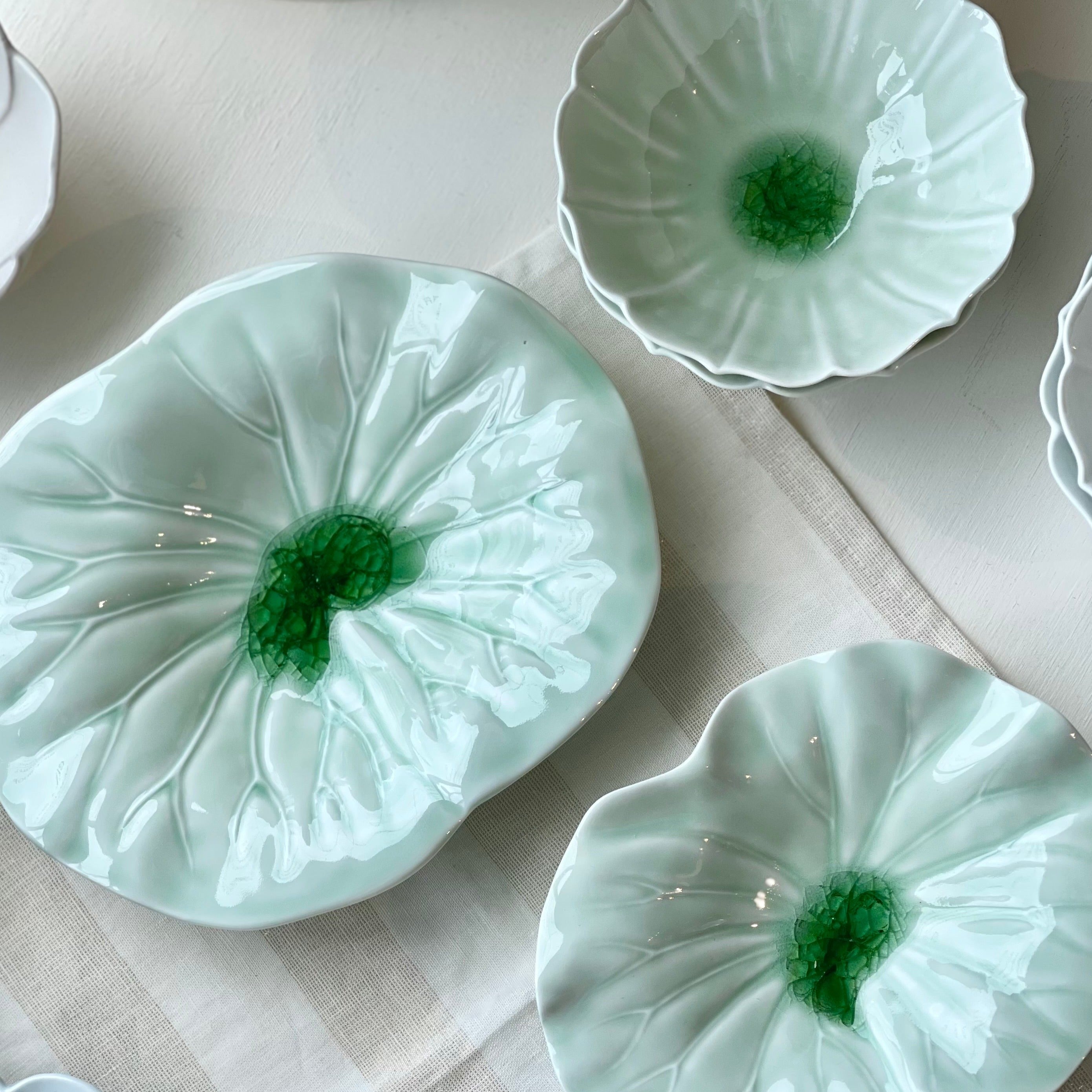 Hasami ware - Water Lilies/ Lotus leaf – little sure thing