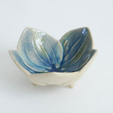 Seto Ware Flower Shaped Bowl – little sure thing